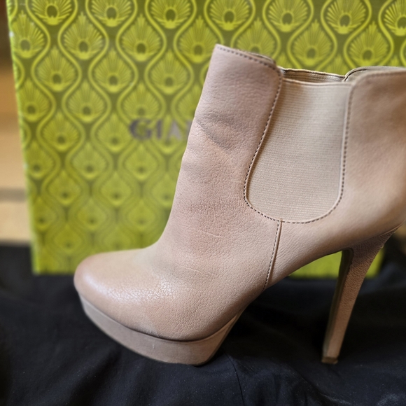 Gianni Bini | Shoes | Gianni Bini Tan Heeled Boots With Chunky Block ...